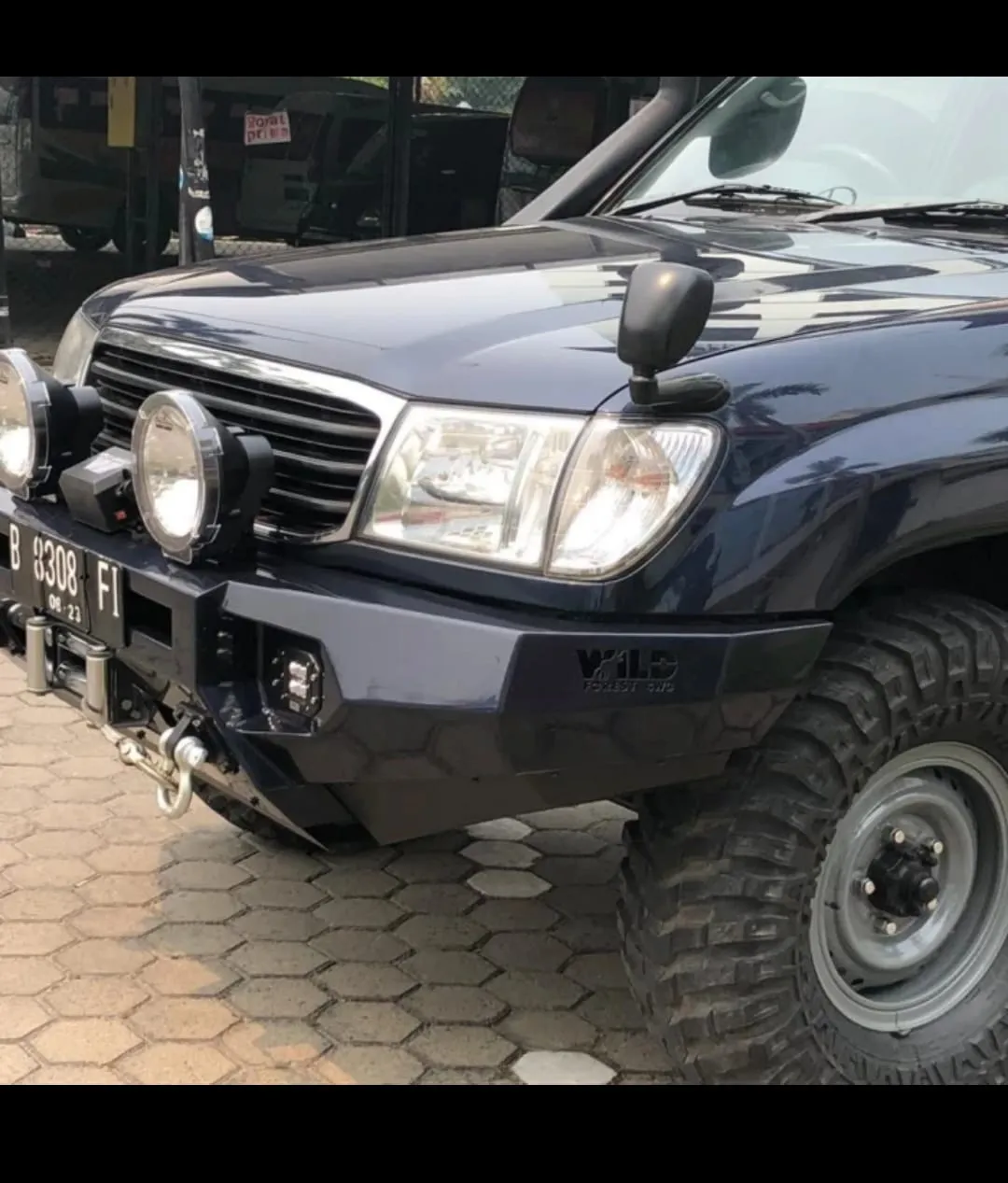 BULLBAR REAR BAR LANDCRUISER VX100 | Landcruiser Vx 100 | TAS ...